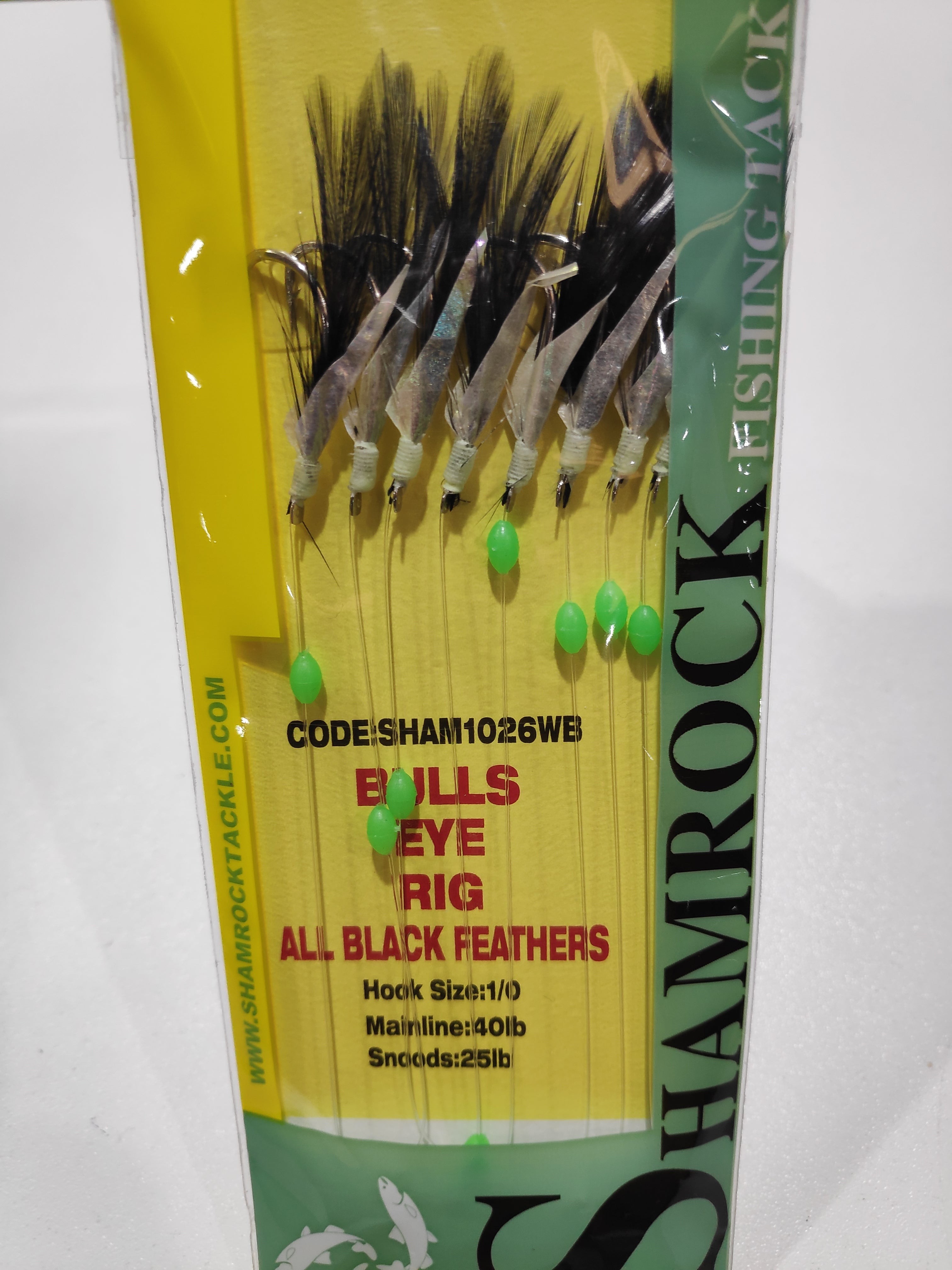 SHAMROCK Bulls Eye Rig – All Black Feathers (1/0 Hook)
